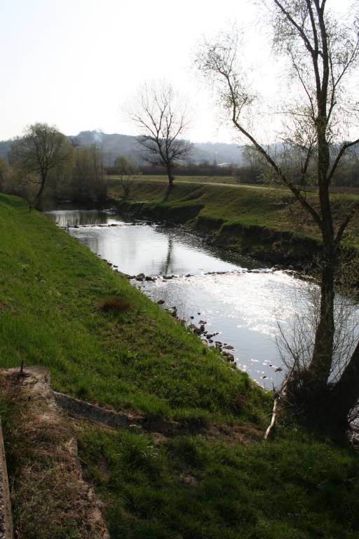 Der Fluss Sotla(von der Brücke in Orešje bis zur Staatsgrenze in ...